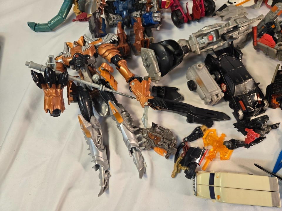 Huge Lot Transformers Toys & Parts; DOTM, Fall of Cybertron, Age of ...