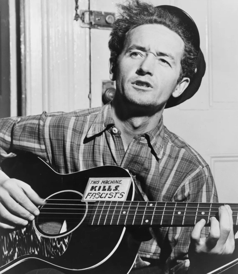“THIS MACHINE KILLS FASCISTS” ANTI FASCISM WOODY GUTHRIE | eBay