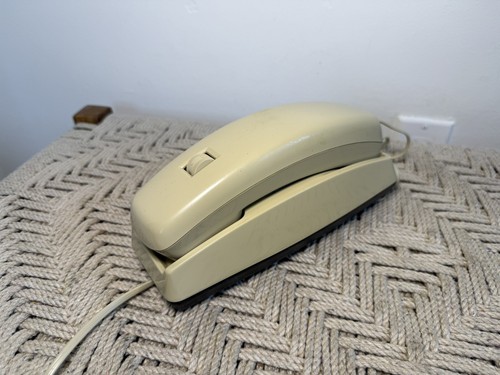 🍊Vintage Cortelco Trendline Desk/Wall Telephone | Model 8150 Beige ...
