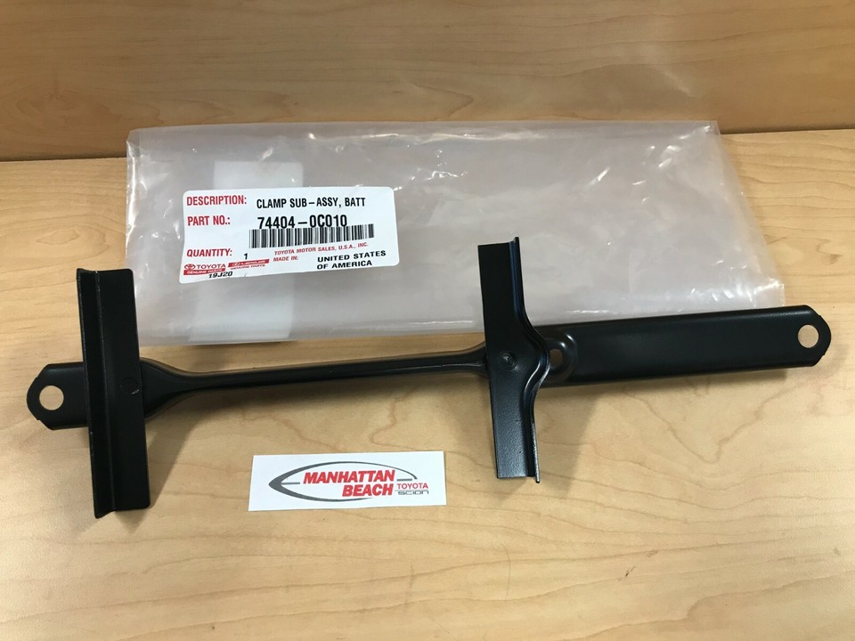 00-06 TOYOTA TUNDRA BATTERY HOLD DOWN CLAMP BRACKET OEM 74404-0C010 | eBay