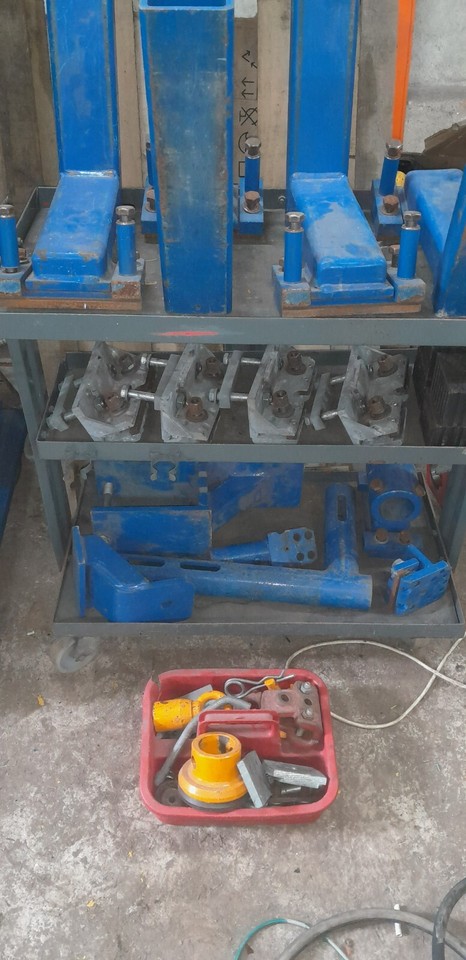 car jig, car o liner mark 6 , body jig dozer caroliner, not celette ...