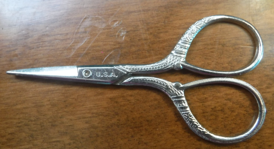 Beautiful Incised Ornate Vintage 3 3/4" Sewing Embroidery Scissors. USA ...