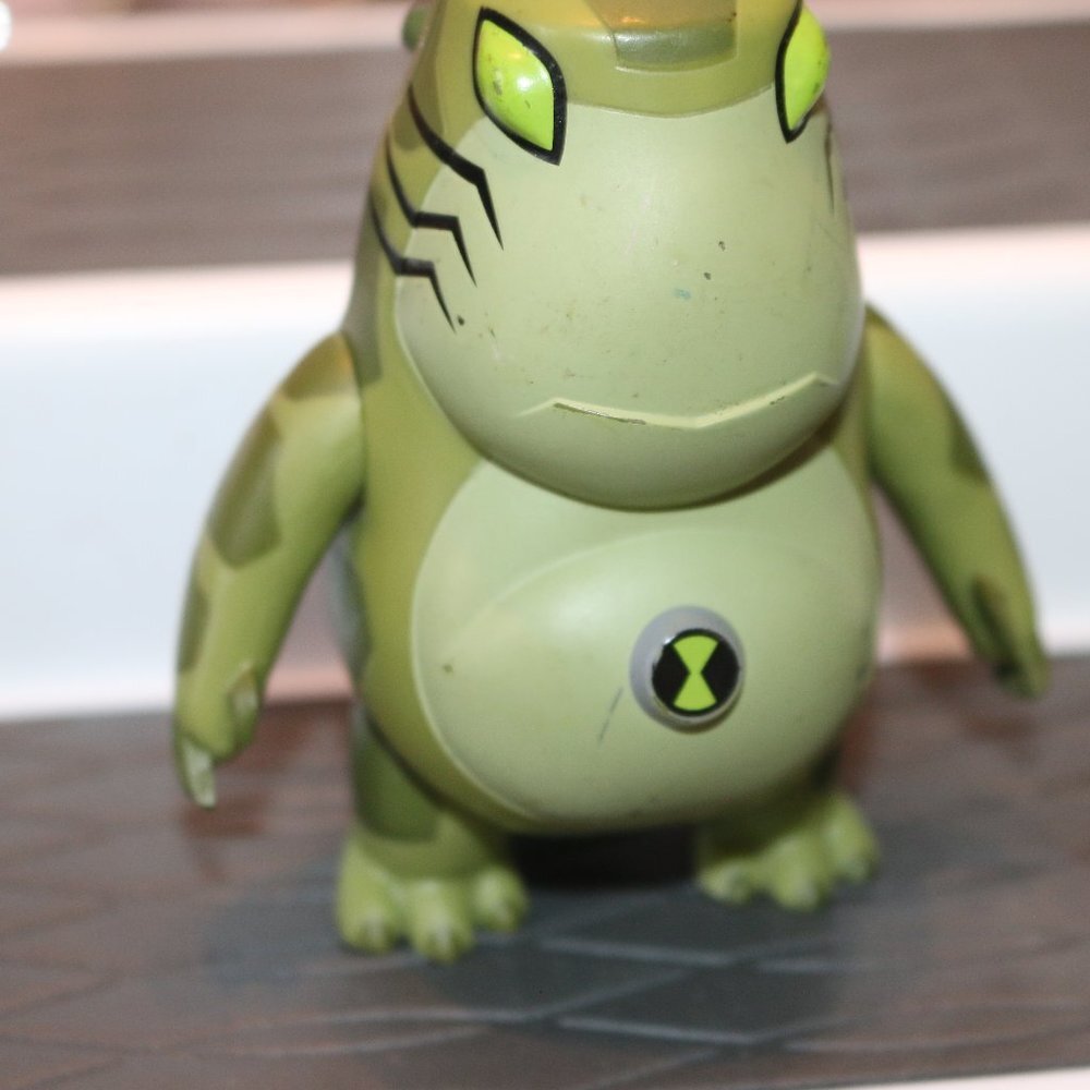 Ben 10 Alien Force Upchuck Jual Action Figure Upchuck Ben 10 : Alien