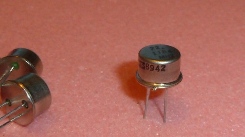 NEW 1PC CTS 22.1184MHZ IC TRANSISTOR CRYSTAL XTAL 221184MHZ HC-35/U 3 ...