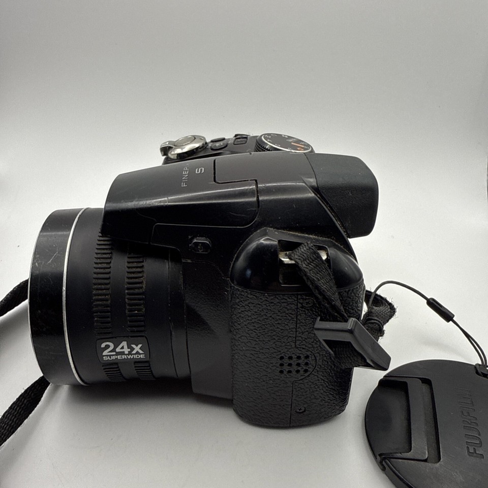 Fujifilm FinePix S Series S4200 14.0MP - Black (S4200) **TESTED AND ...