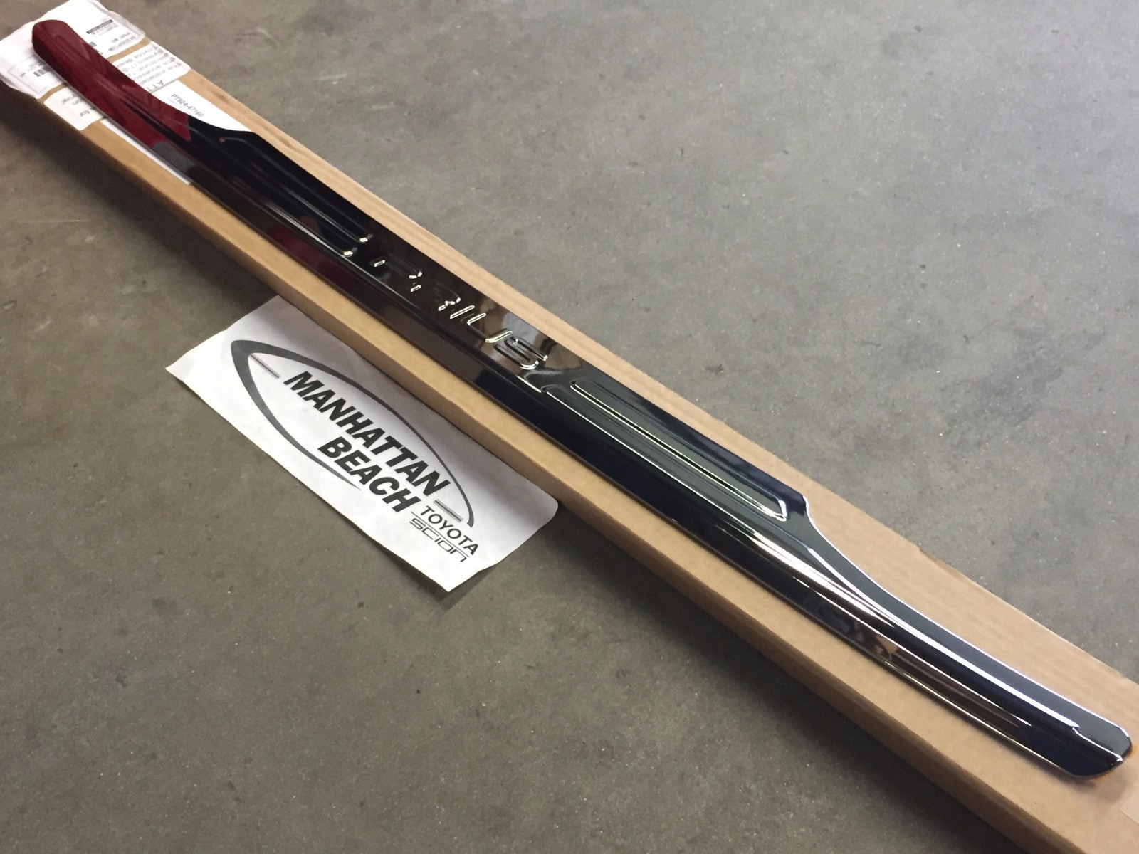 2016-2018 PRIUS REAR BUMPER PROTECTOR PT924-47160 GENUINE TOYOTA ...