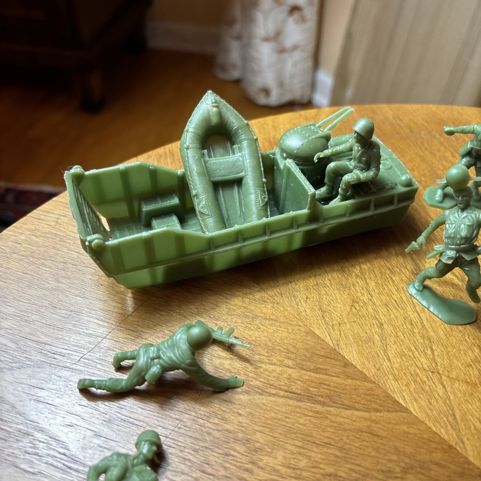 Vintage Marx Navarone Playset Landing Craft and small boat Plus Figures ...