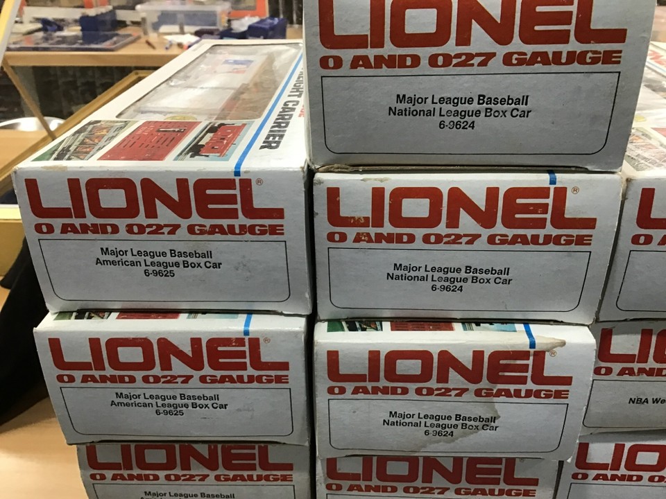 1980 Lionel MLB & NBA Lot of 21 Box Car Shells 6-9622, 6-9623, 6-9624 ...