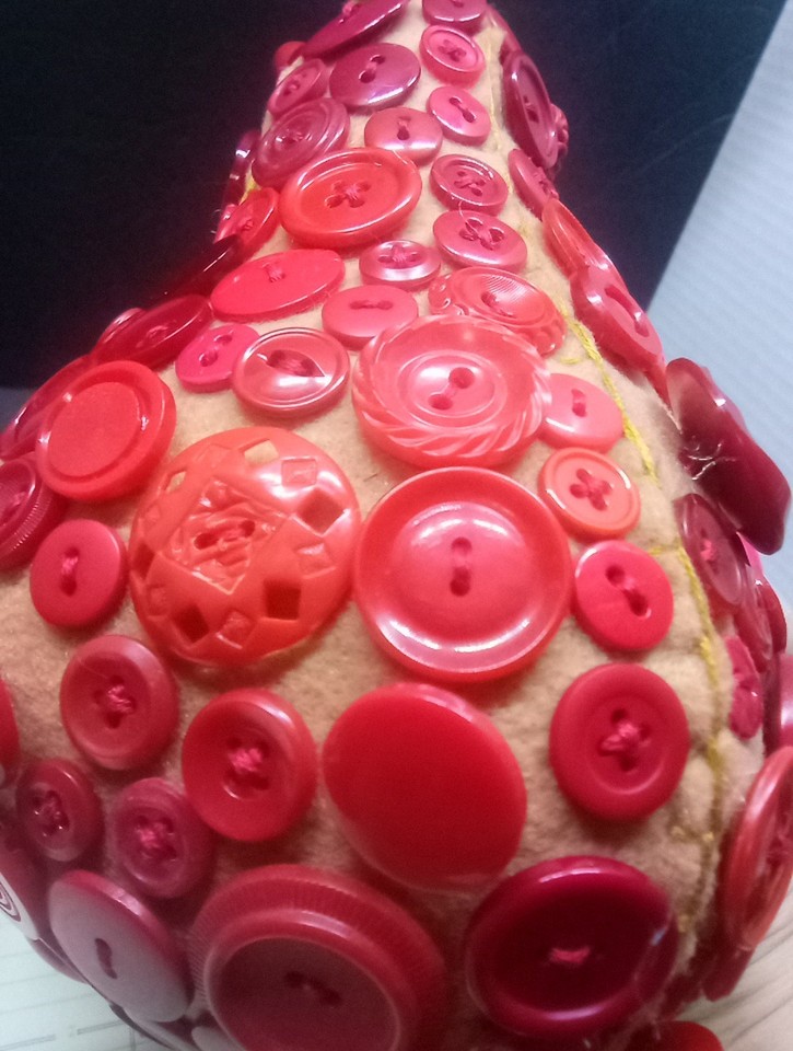 Handmade Red Felt Pear Pin Cushion Vintage Beautiful Buttons Made By Me ...