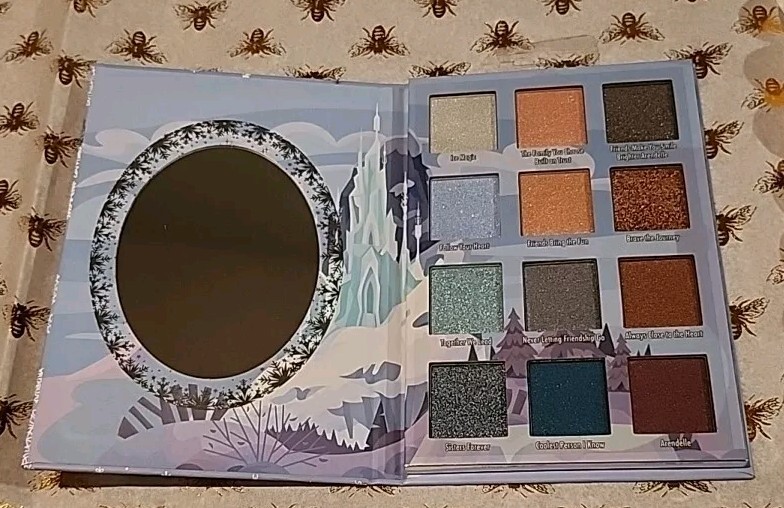 DISNEY FROZEN ELSA - 12 Color Eye Shadow Palette With Mirror | eBay
