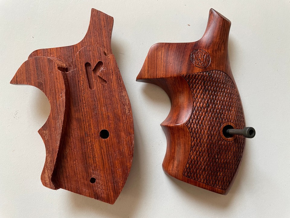 Premium bantam Grips For S&W K/L Frame Round Butt 686 hardwood opened ...