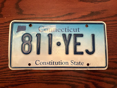 Connecticut License Plate 811 YEJ Constitution State 2000's Blue Fade ...