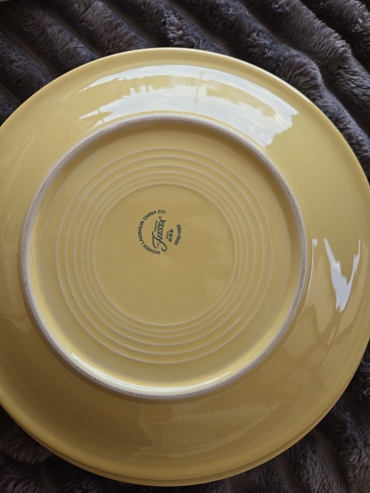 1 Vintage Fiesta Ware Yellow Dinner Plate Genuine HLC 10.5 inch ...
