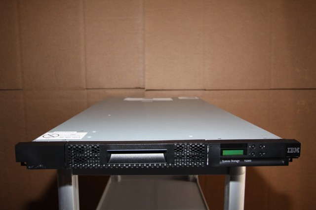 IBM System Storage TS2900 Tape Autoloader Model S4H - 7.2 TB / 14.4 ...