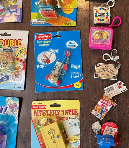 Vintage 1990's - 2000's MINI GAME KEYCHAIN LOT of 25 - BOX BOARD ...