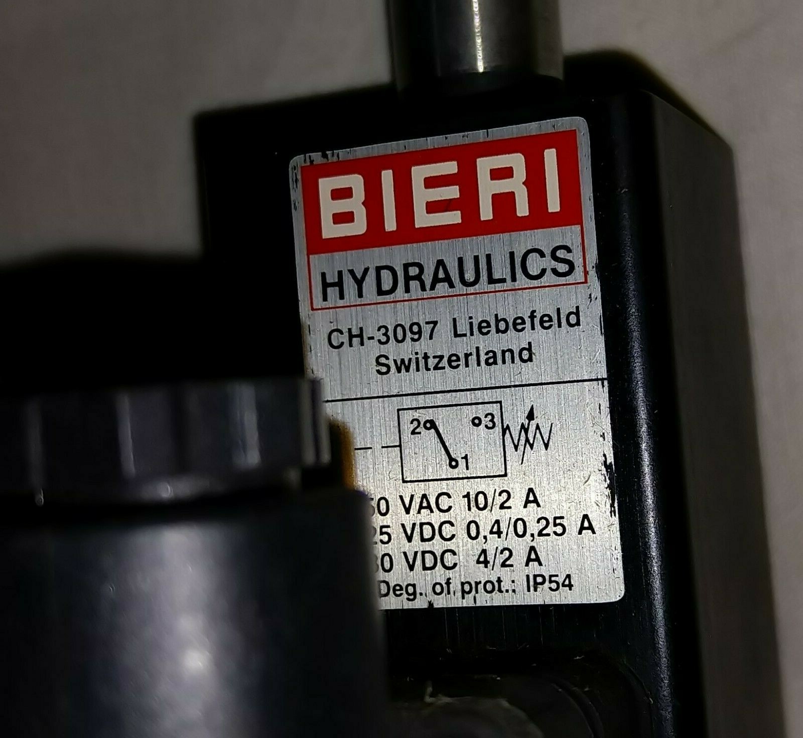 BIERI Hydraulics DV7.1 Series DV7.1000.33100 Hydraulic Pressure Switch ...