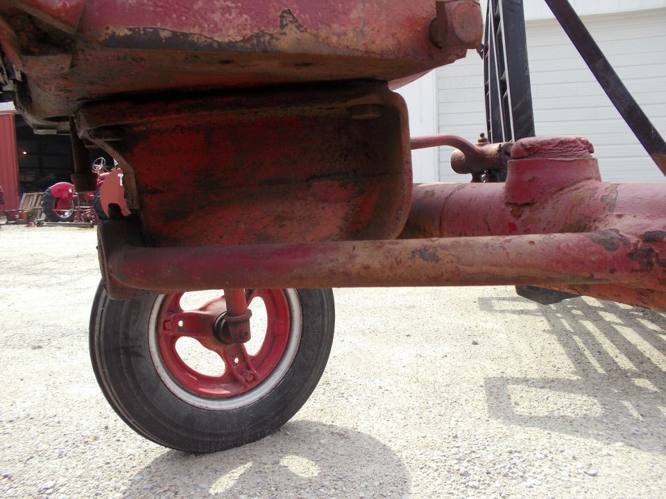 Farmall IH C Super C Tractor Wide frontend widefront w/ front Tires ...