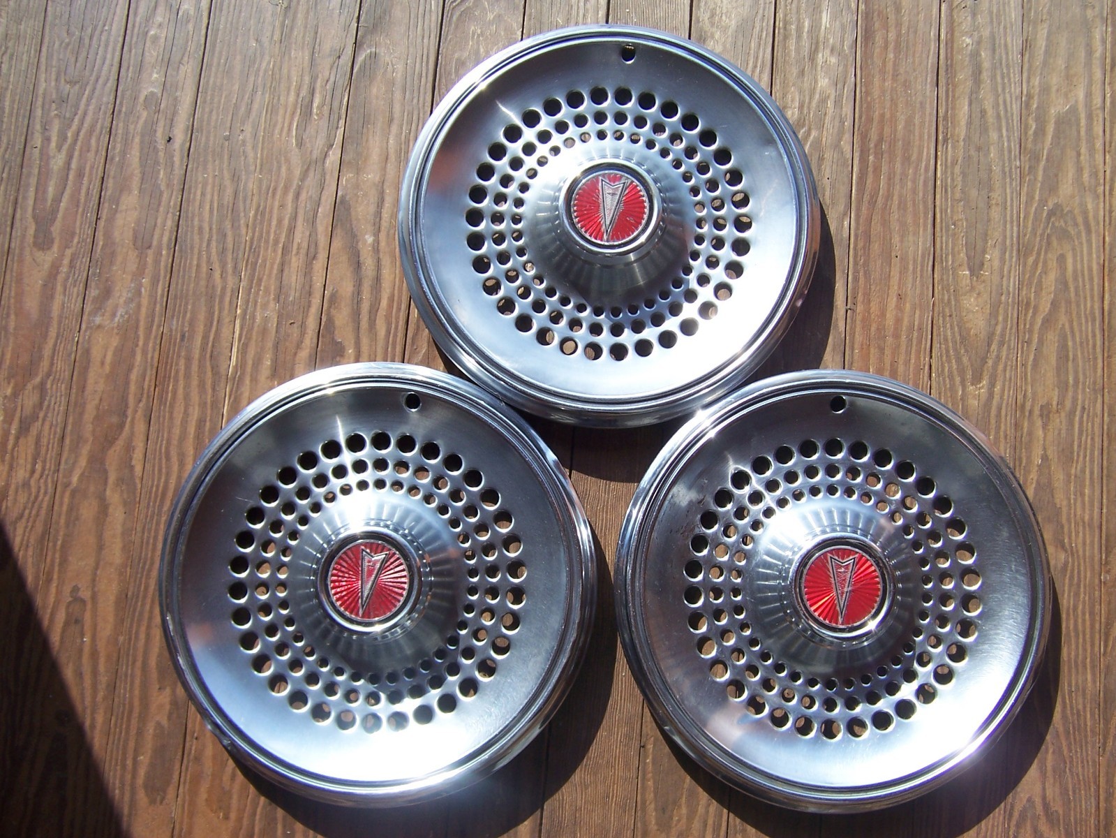 Vintage Hubcaps Pontiac set of 3 | eBay