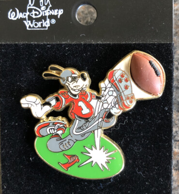 Disney - Sports Series - Goofy American Football Free D Pin - On ...