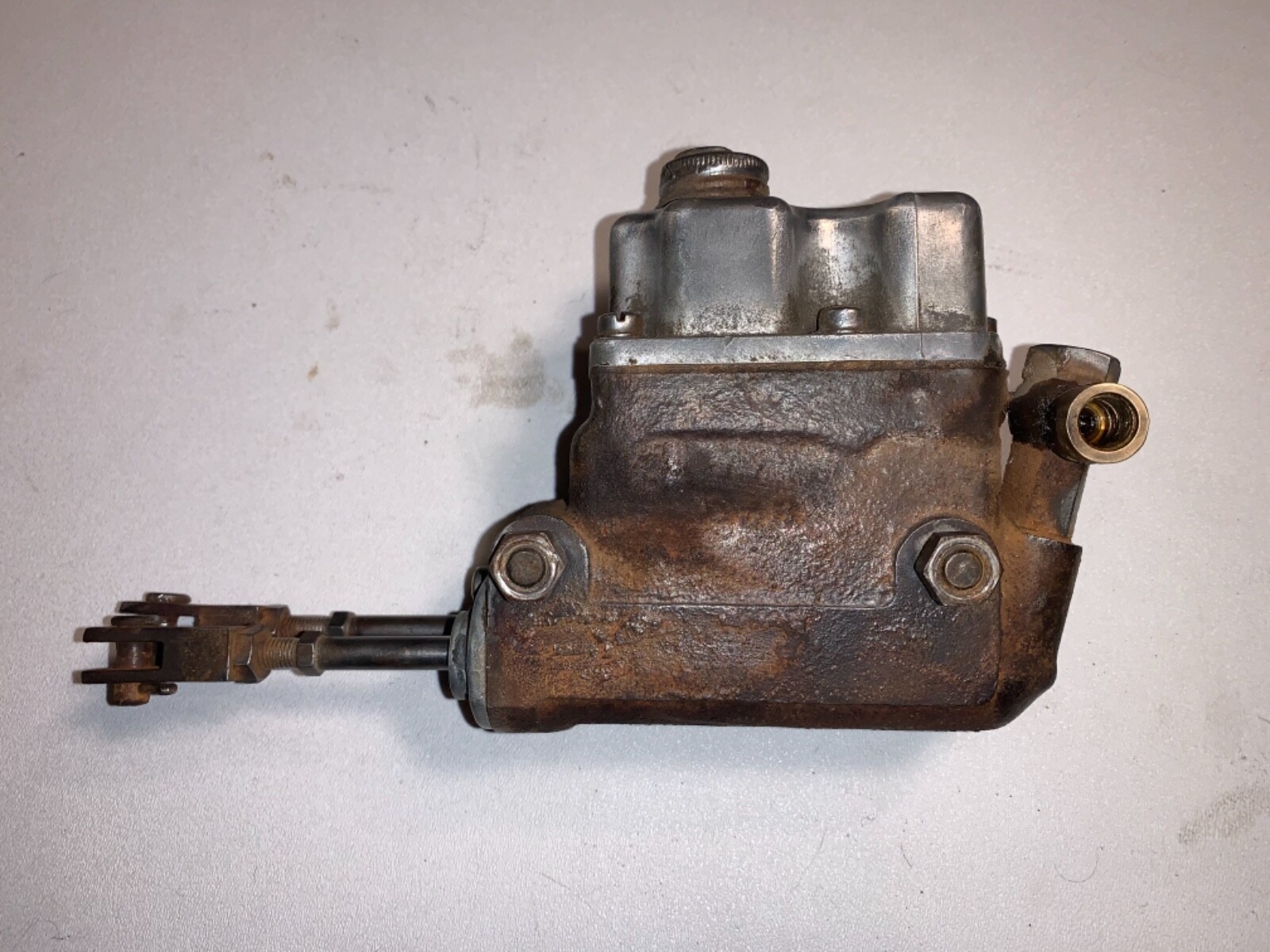 Original Lockheed Metal Top Dual Master Cylinder 38183C off 1960 MGA ...