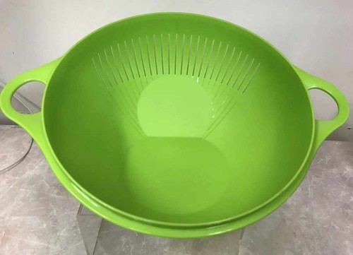 Tupperware Thatsa Bowl Colander 19 Cup Green Strainer Multifunction ...