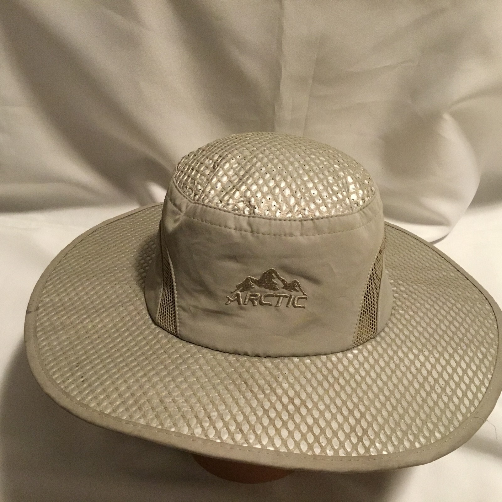 Ontel Arctic Air Evaporative Cooling Hat With UV Protection - Unisex ...