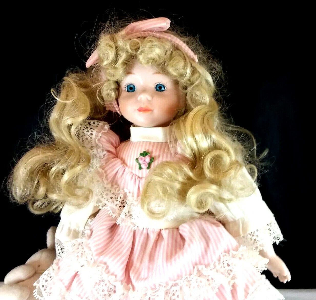 Vintage Porcelain Royal Heirloom Collection Doll with Rabbit Gift Toy ...