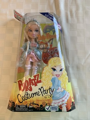 RARE HTF 2008 BRATZ DOLL CLOE Pouty Princess Costume Party 3rd Edition ...