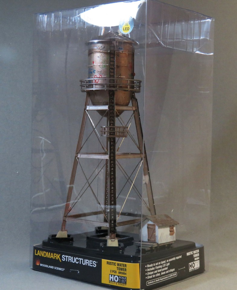 WOODLAND SCENICS HO SCALE LIGHTED RUSTIC WATER TOWER BUILT READY gauge ...