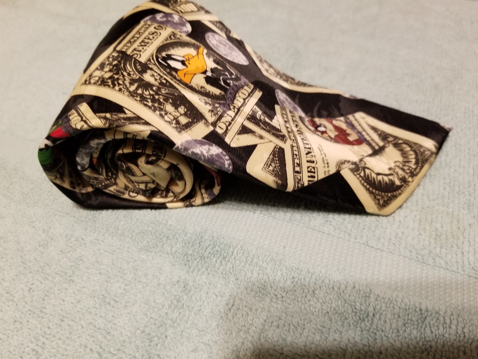 Looney Tunes - Taz, Daffy, Bugz, Marvin And Tweety. Money Tie | eBay