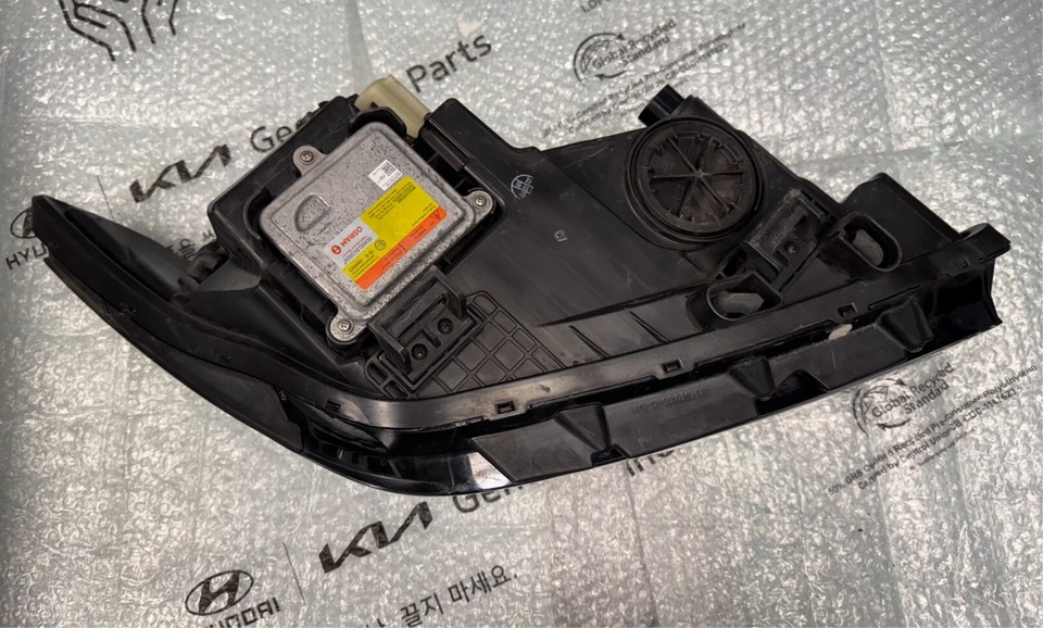 Genesis G80 DH PE FL Xenon LEFT USED GENUINE 92101 B1170 | eBay