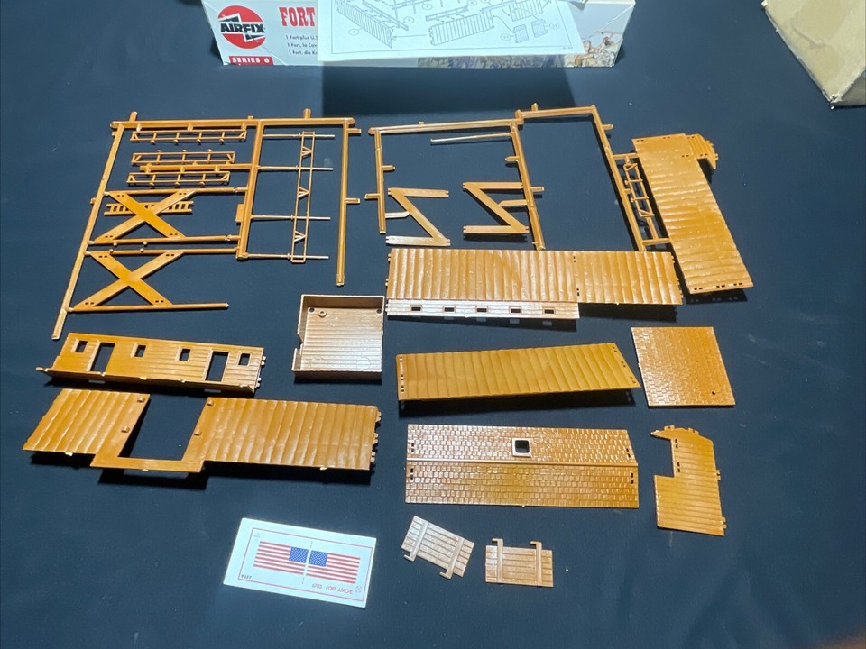 Fort Apache & Figurines Set. by AIRFIX, Series 6 #06703 | eBay