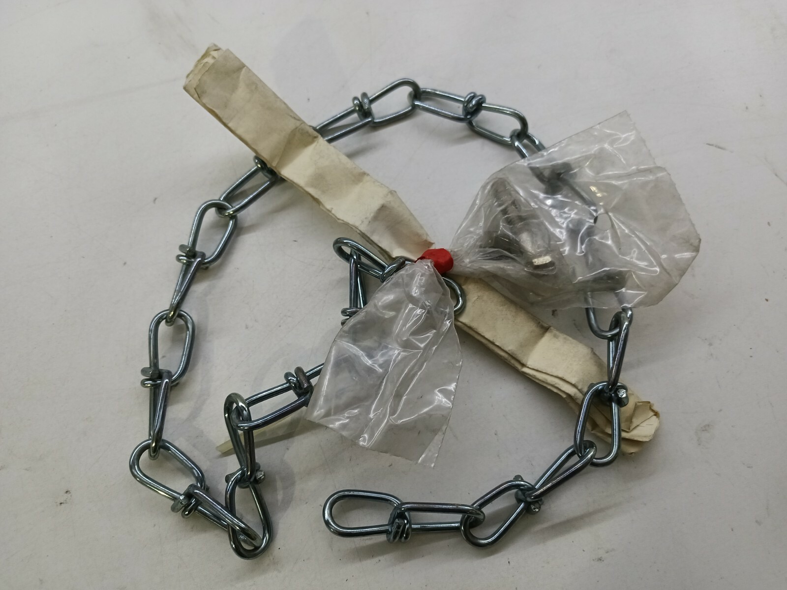 Lot of 45 Holophane Prism Pack Light Fixture Safety Chains | eBay