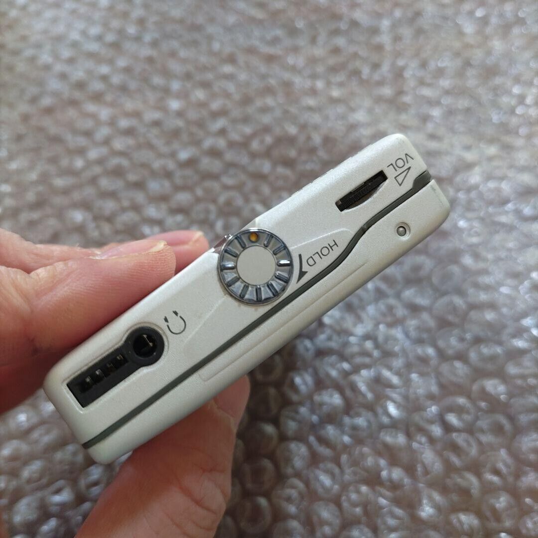 SONY Walkman cassette player WM-EX651 Silver Beautiful SONY Walkman cassette player WM-EX651 Silver Beautiful