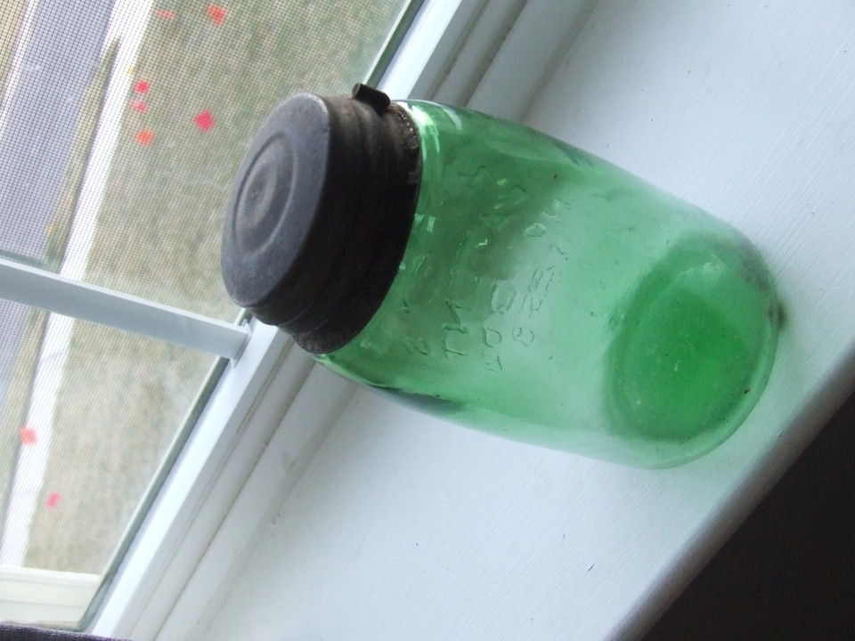 Half - pint Midget fruit jar w/ zinc lid. -- odd color | eBay