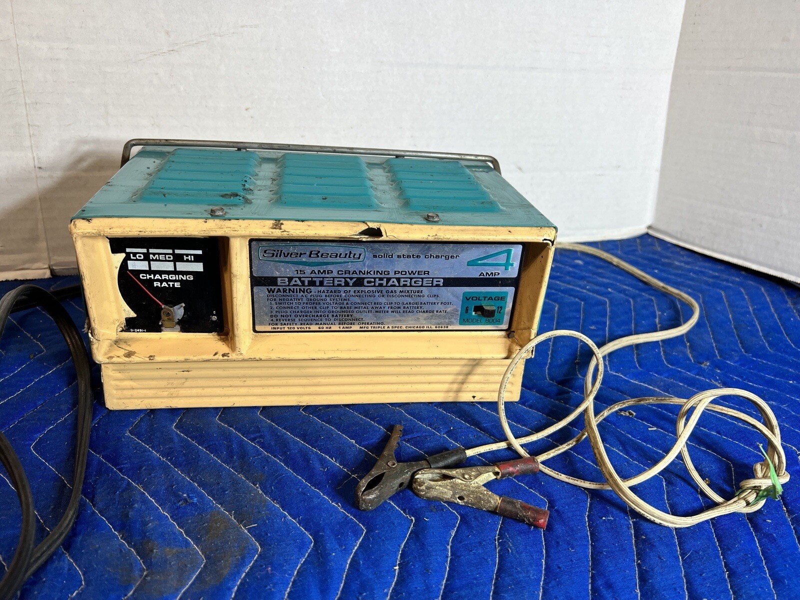 Vintage SILVER BEAUTY Battery Charger 4 Amps 6 & 12 Volts Model 8004 | eBay