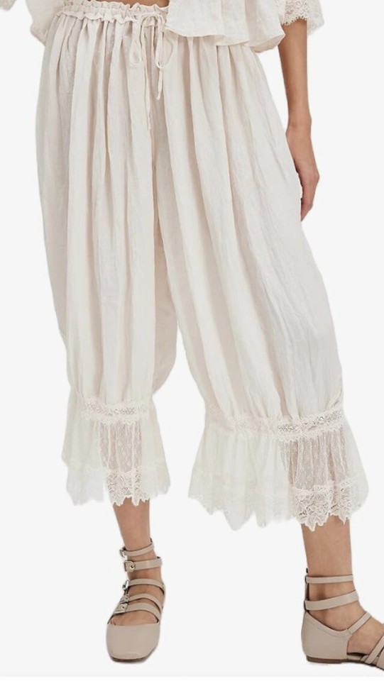 OMG! ALMOST SOLD OUT VINTAGE STYLE BOHO WHITE LACE RUFFLE BLOOMERS ...