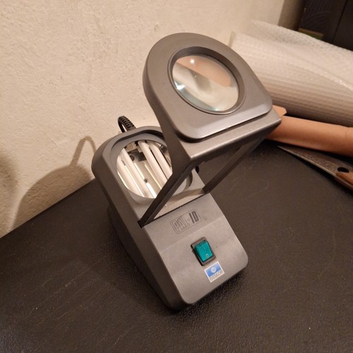 Essilor Progressive Lens Engraving Identifier PAL-ID Works Great No ...