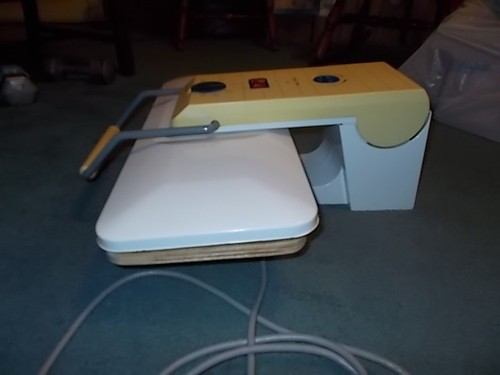 Vintage:Nice and Clean Condition Singer Magic Press 4 - Commercial ...