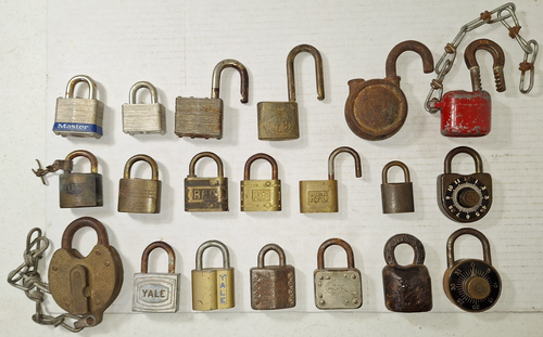 Lot of 20 Vintage Padlocks & Combination Locks, NO KEYS, Collectible ...