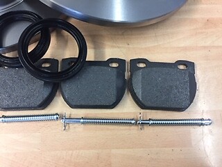 Land Rover Defender 110 (2002 - 2016) Rear Brake Disc & Pad Kit | eBay UK
