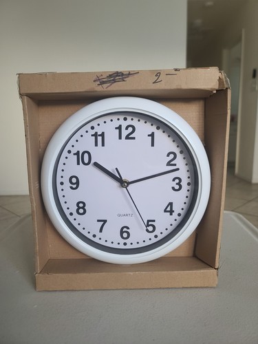 RealSpace Round Wall White Clock Quartz 9" Inch Small | eBay