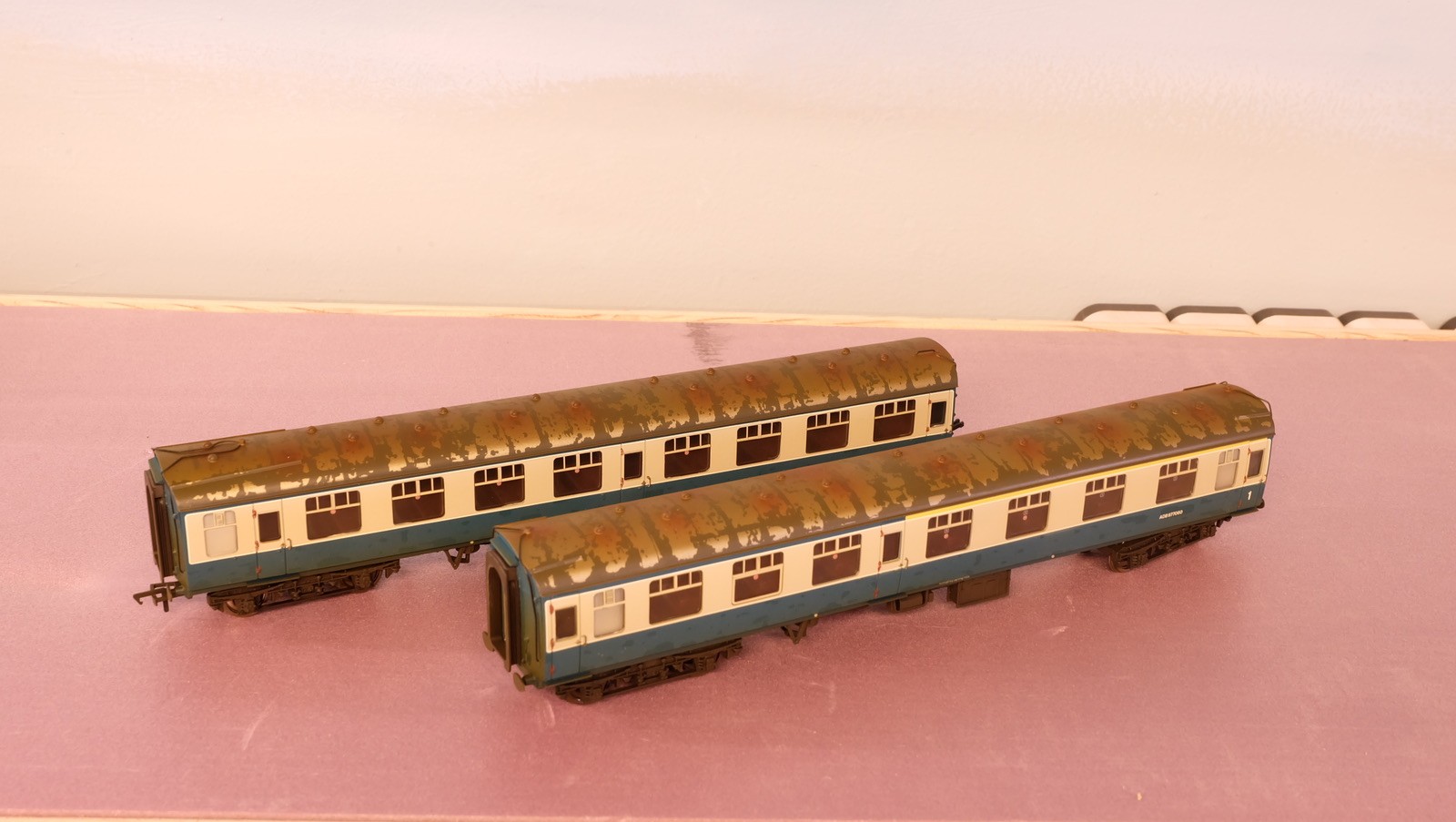 Bachmann 39-001 Pair of Mk1 coaches in 'Works Test Train' BR blue/Grey ...