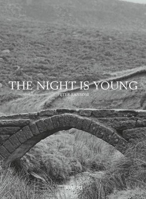 Peter Sansom The night is young (Tascabile) | eBay