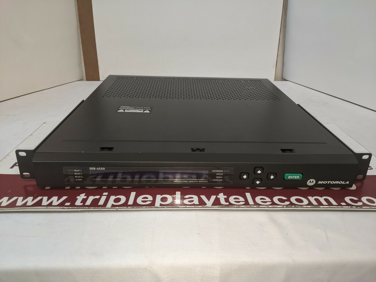 Motorola DSR-4550 Satellite Receiver W/Rack Mounts | eBay