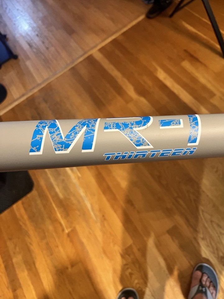 Juno Mr-1 Thirteen 27oz . Balanced USSSA Slow Pitch Softball Bat UTH-43 ...