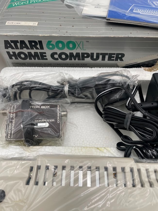 ATARI 600XL Home Computer New Worn Box | eBay