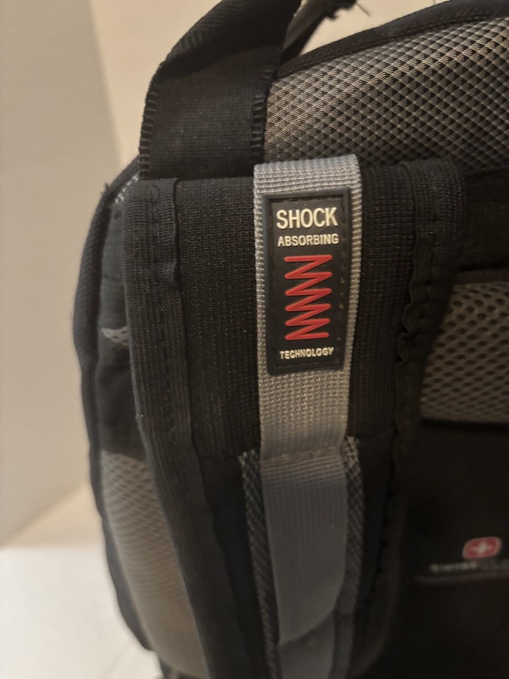 Swiss Gear Wenger Synergy Backpack Laptop Business Black & Gray 16" | eBay