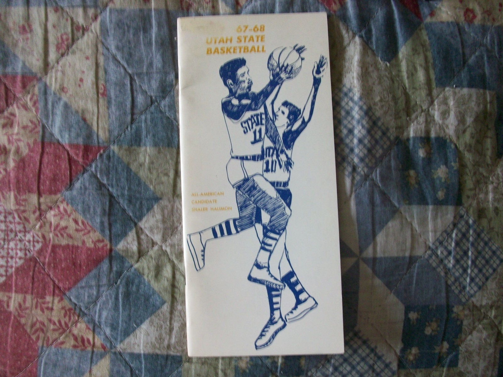 1967-68 UTAH STATE BASKETBALL MEDIA GUIDE Yearbook DALE BROWN SHALER ...