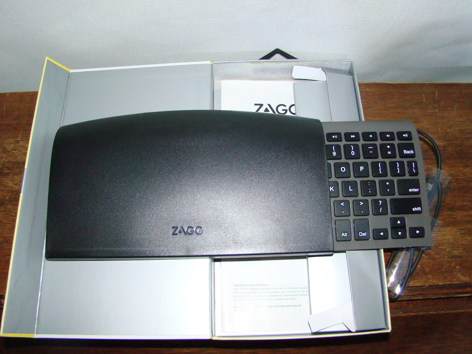 ZAGG Connect Wired micro USB Keyboard & Stand for Android Tablets, NIOB ...